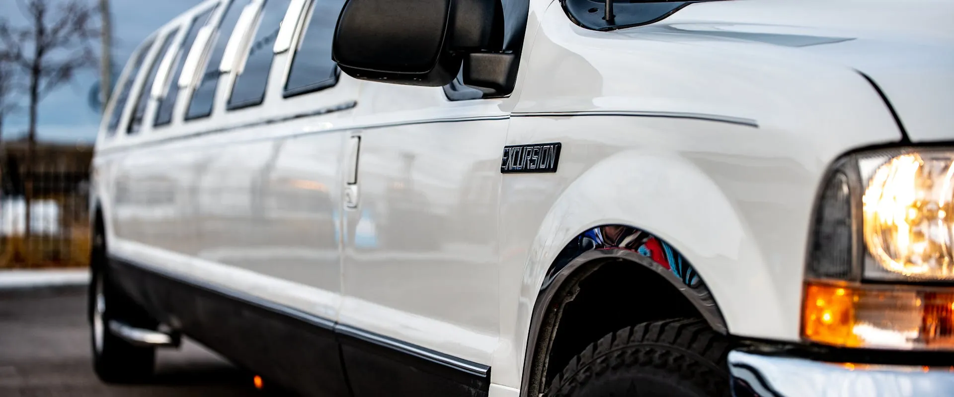 Denver Prom Limo Service | Parent-Safe Rides | Avi Limo